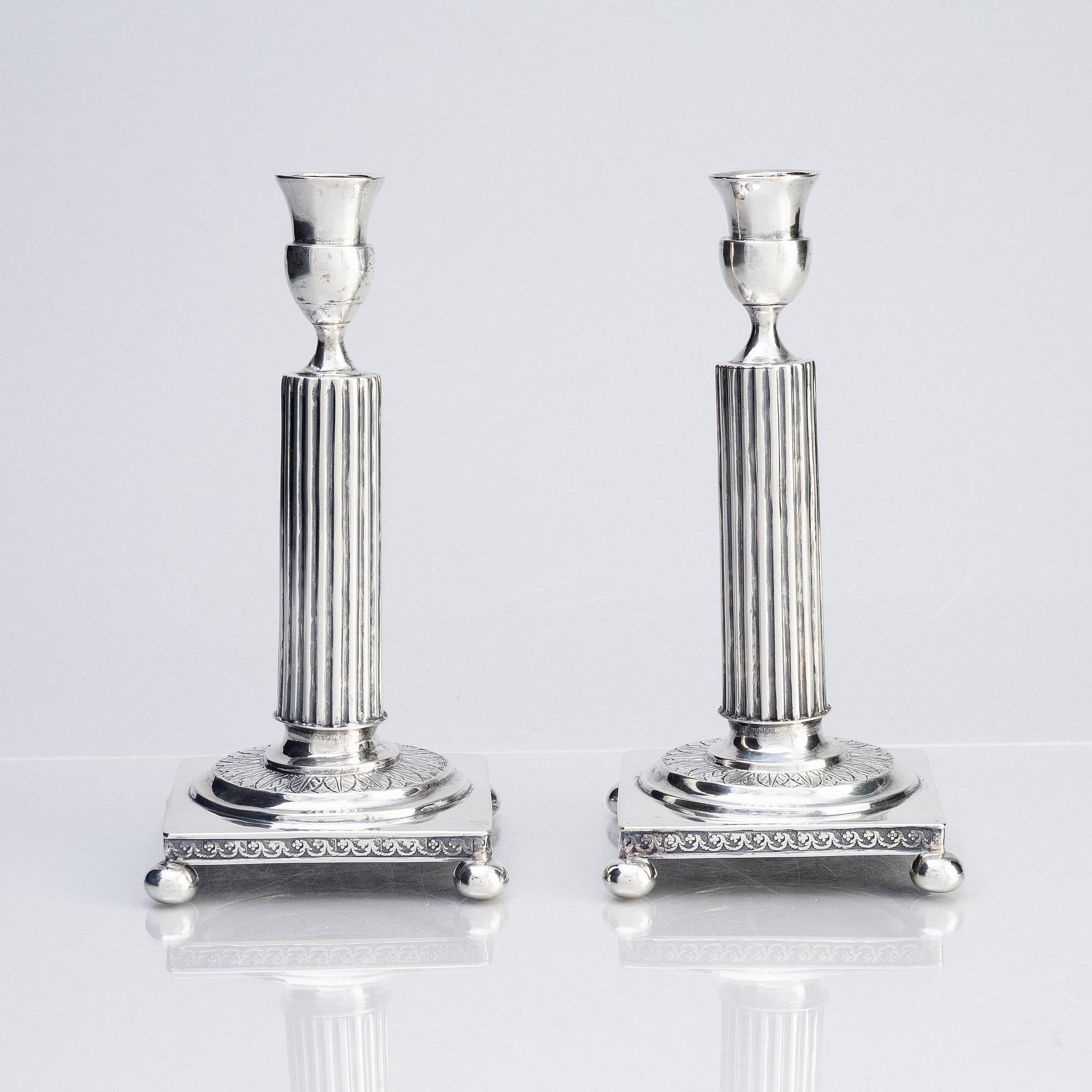 Gustavian | Column shaft on a square base standing on four ball feet ...