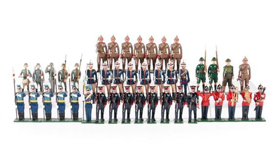 U.S. Army | COLLECTION OF ASSORTED LEAD TOY SOLDIERS | MutualArt
