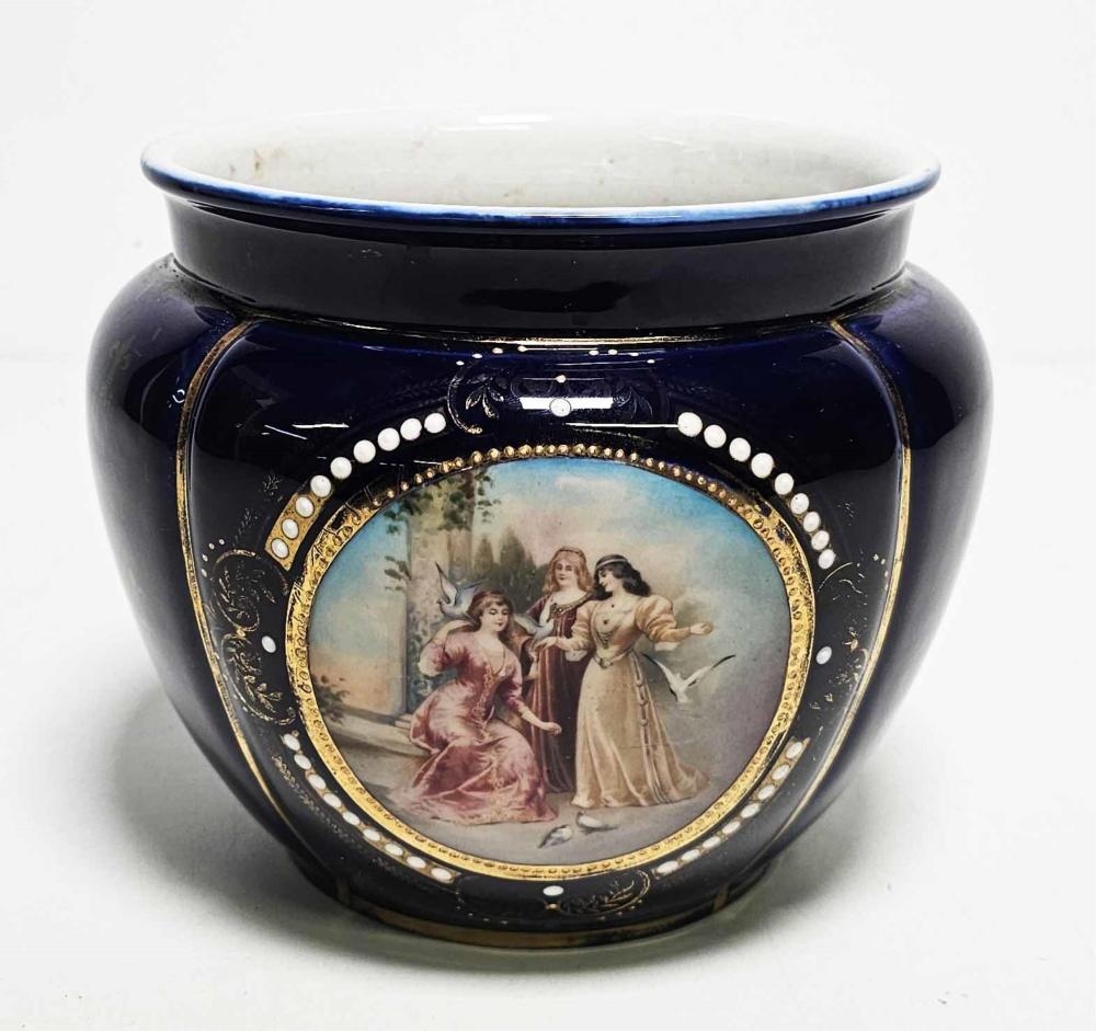 Royal Vienna | Jardiniere with figural print by Royal Vienna (H:18cm ...