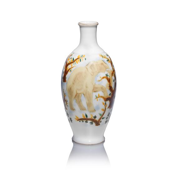 Maurice Bisson | Pâte nouvelle vase, 1929 (1929) | MutualArt