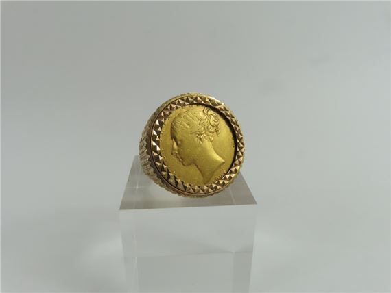 Queen Victoria | A Queen Victoria young head shield back full sover ...