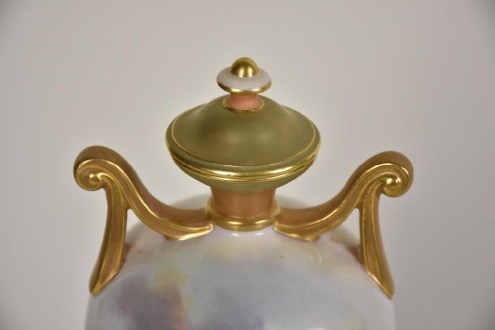 Harry Davis | A Royal Worcester lidded two handled vase having hand ...