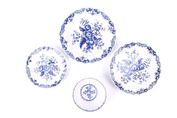 Royal Worcester | An early Royal Worcester (Dr Wall Period) blue and ...
