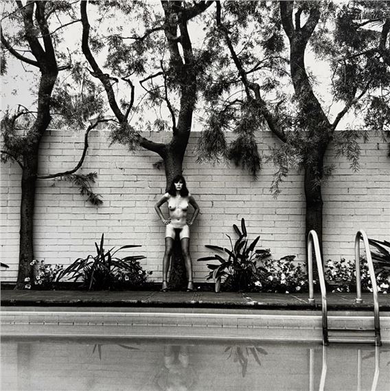 Helmut Newton | HELMUT NEWTON, BIG NUDES, 1981 - 2 (1981) | MutualArt