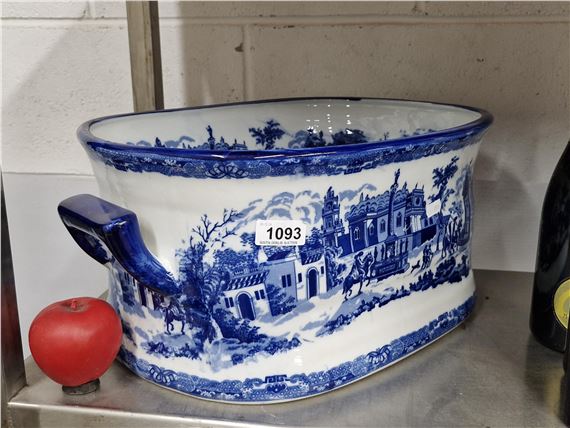 Victoria | A pretty Victoria ware floral foot bath, charming and ...