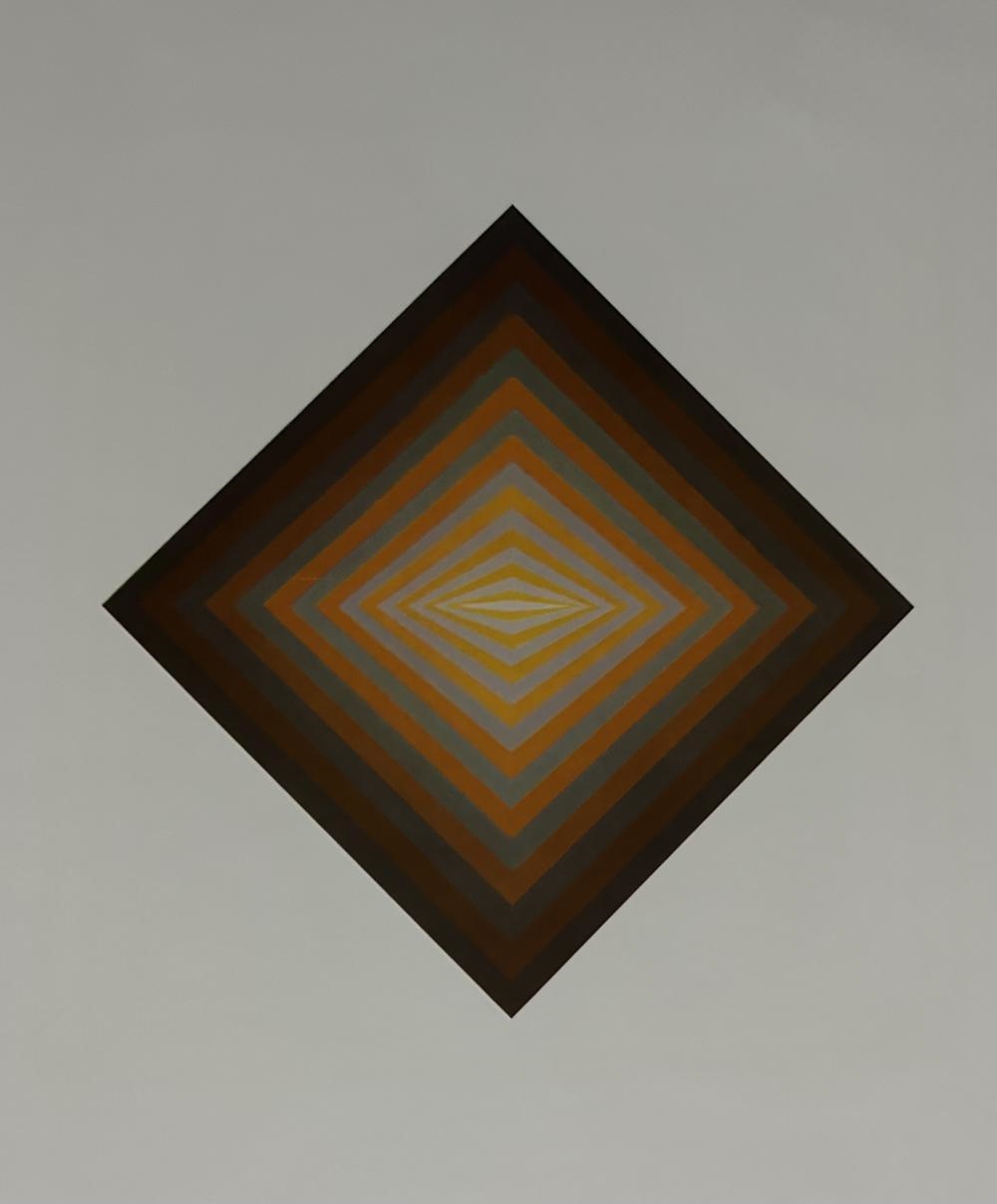 Victor Vasarely | SQUARE SHAPE ON WHITE BACKGROUND (1971) | MutualArt