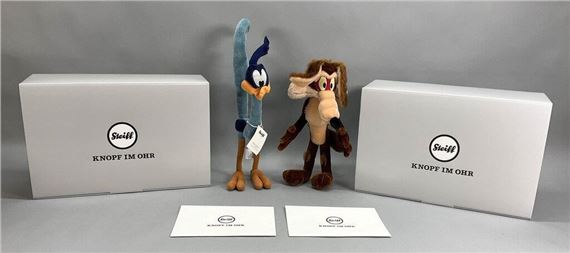 Warner Brothers | 2 Steiff Looney Tunes Wile E Coyote & Road Runner ...