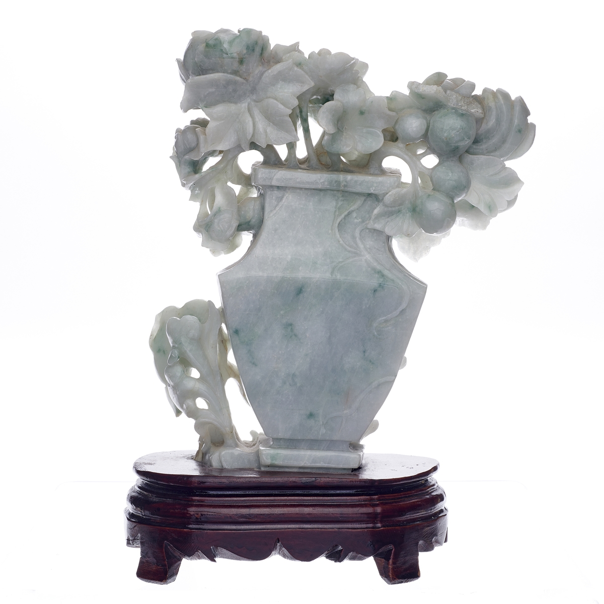 Chinese School | A Chinese jadeite vase | MutualArt