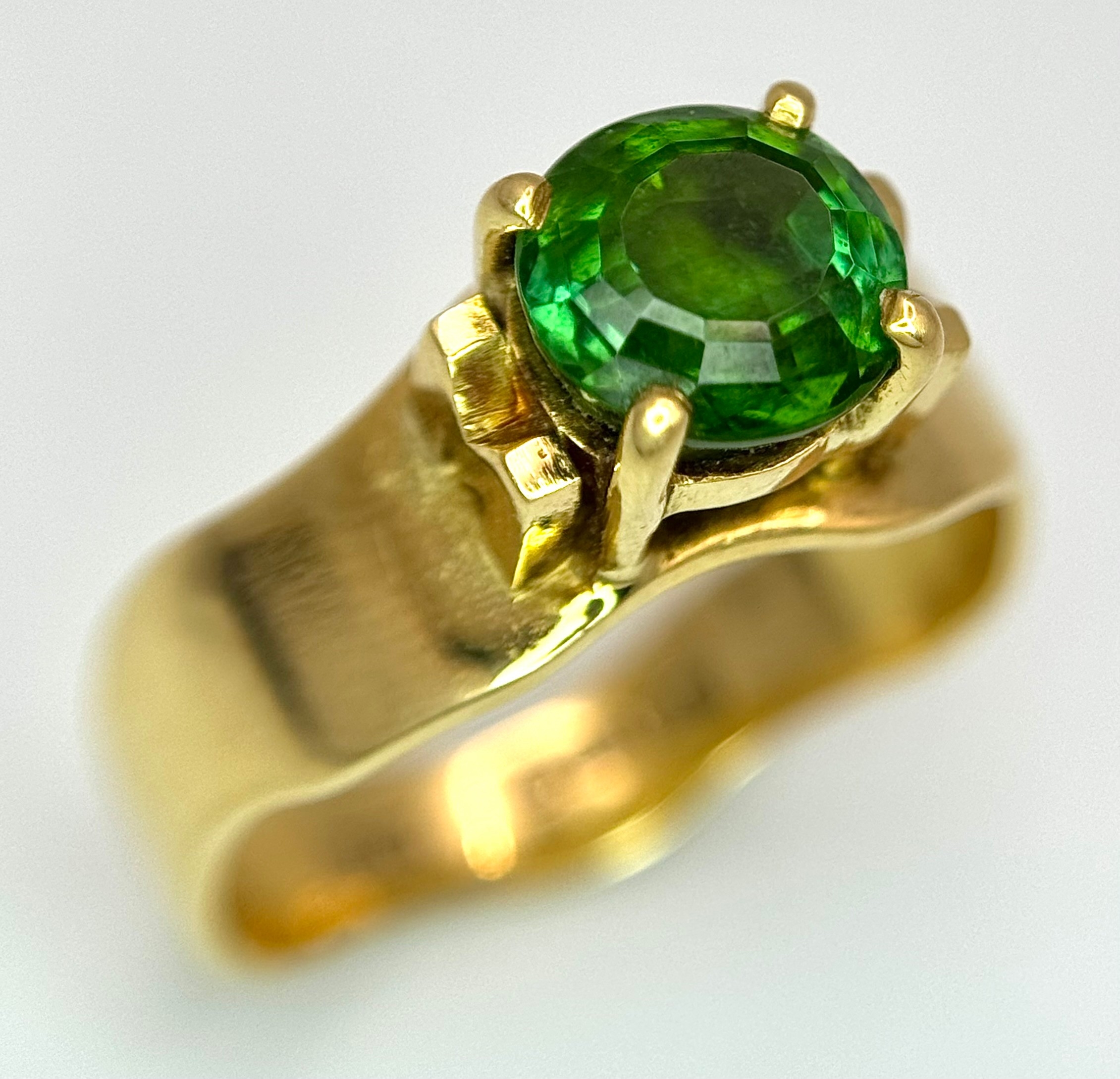 Tourmaline | A Vintage 18K Yellow Gold, Tourmaline Ring. Size | MutualArt