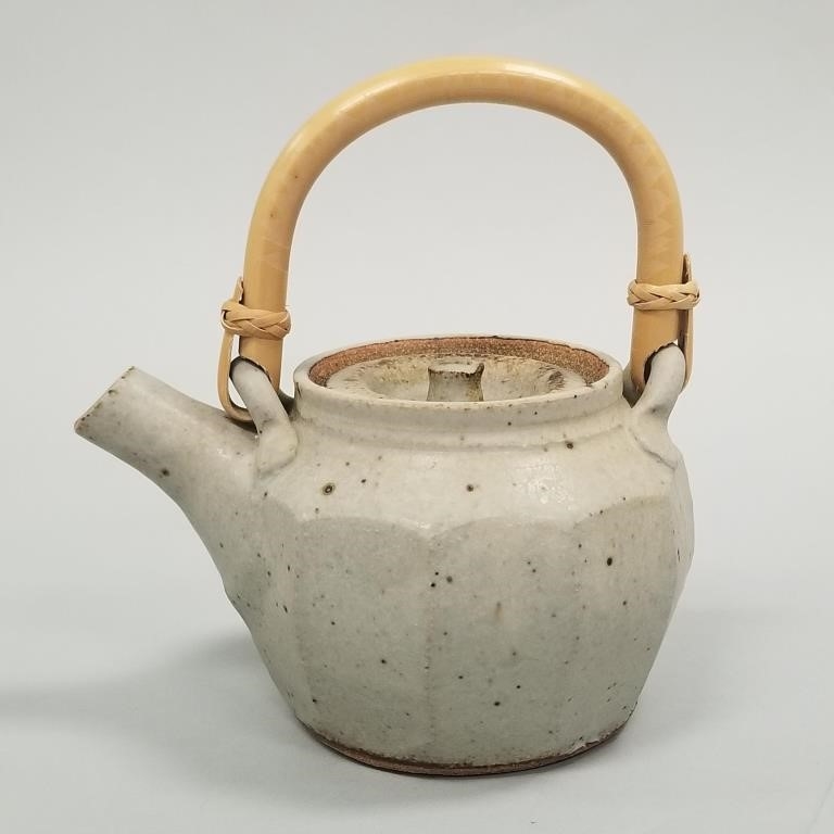 Warren MacKenzie | Lidded teapots | MutualArt