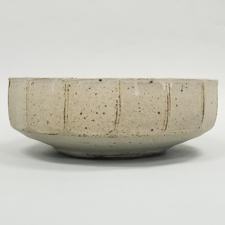 Warren MacKenzie | Faceted bowl | MutualArt