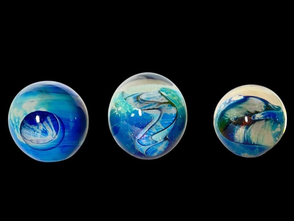 Robert Eickholt | 3 Robert Eickholt Paperweights (1988) | MutualArt