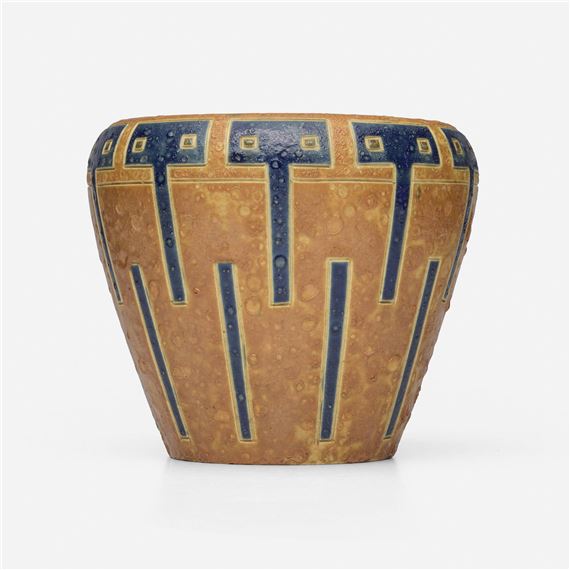 Frederick Hurten Rhead | Rare and Large vase with stylized geometric ...
