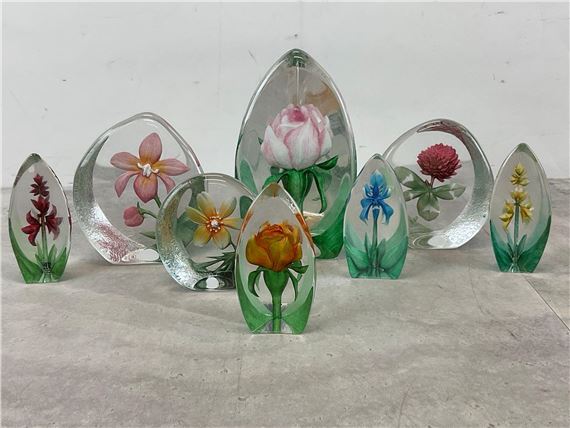 Mats Jonasson | Mats Jonasson engraved crystal colored floral ...