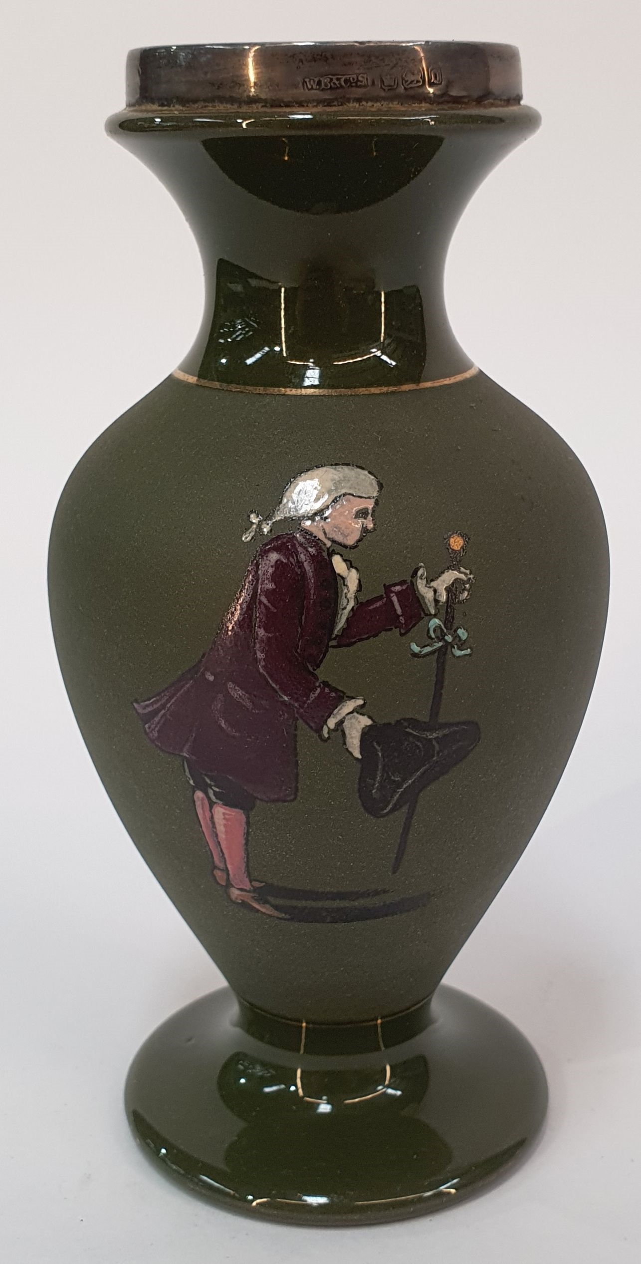 Sheffield | A TAYLOR TUNNICLIFFE GREEN VASE (1906) | MutualArt
