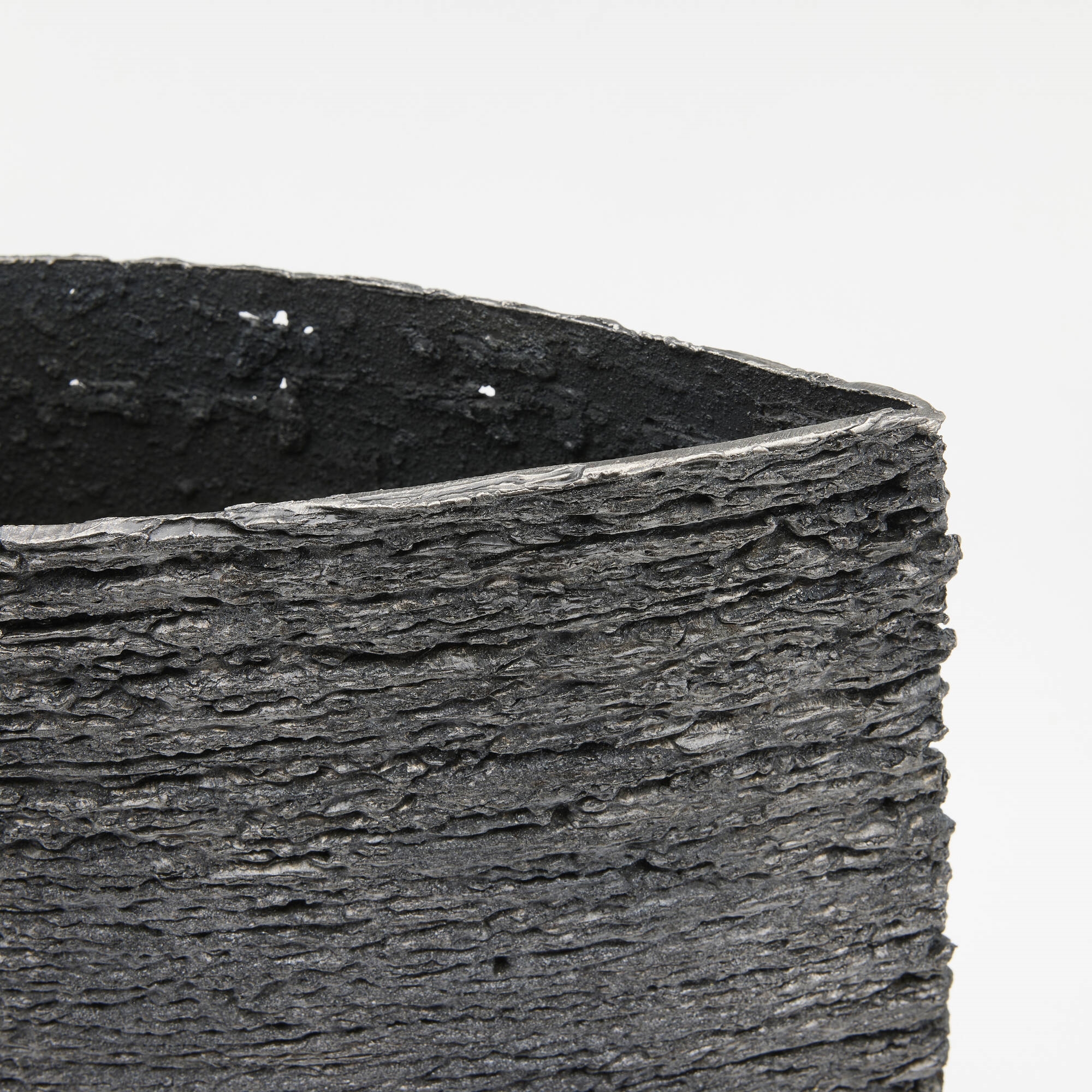 James Bearden | Trojan vessel (2023) | MutualArt