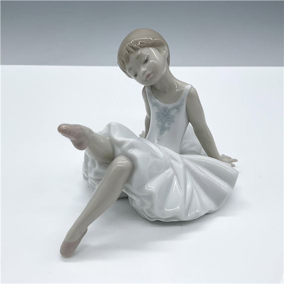 Javier Malavia | Little Ballerina III 1008127 - Lladro Porcelain ...