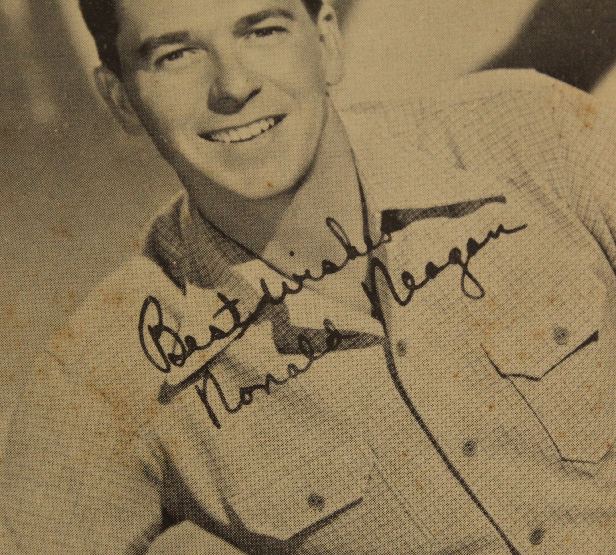 Ronald Reagan | Autograph of Ronald Reagan and Photo | MutualArt