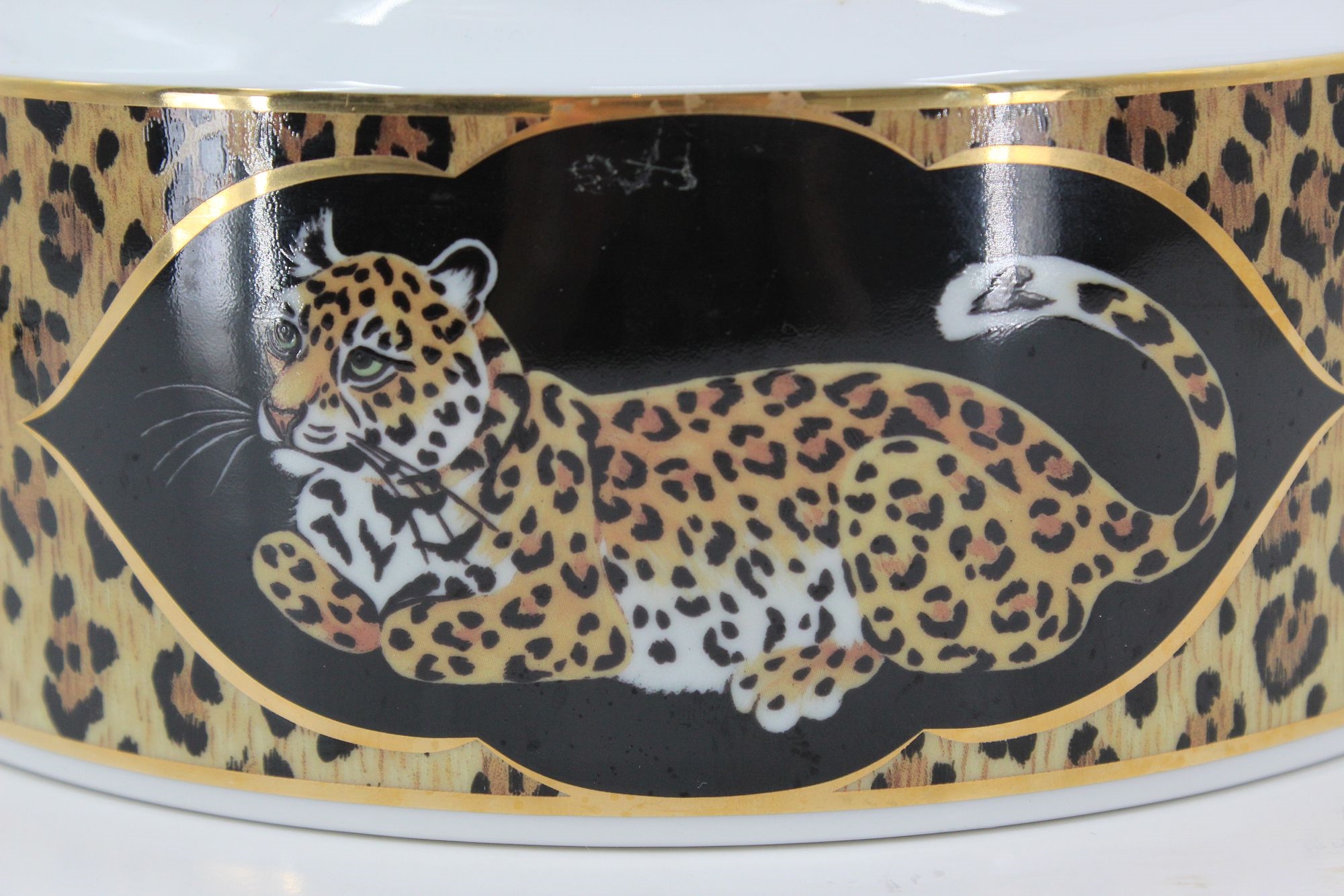 Lynn Chase | Lynn Chase Amazonian Jaguar Lidded Sugar (1979) | MutualArt