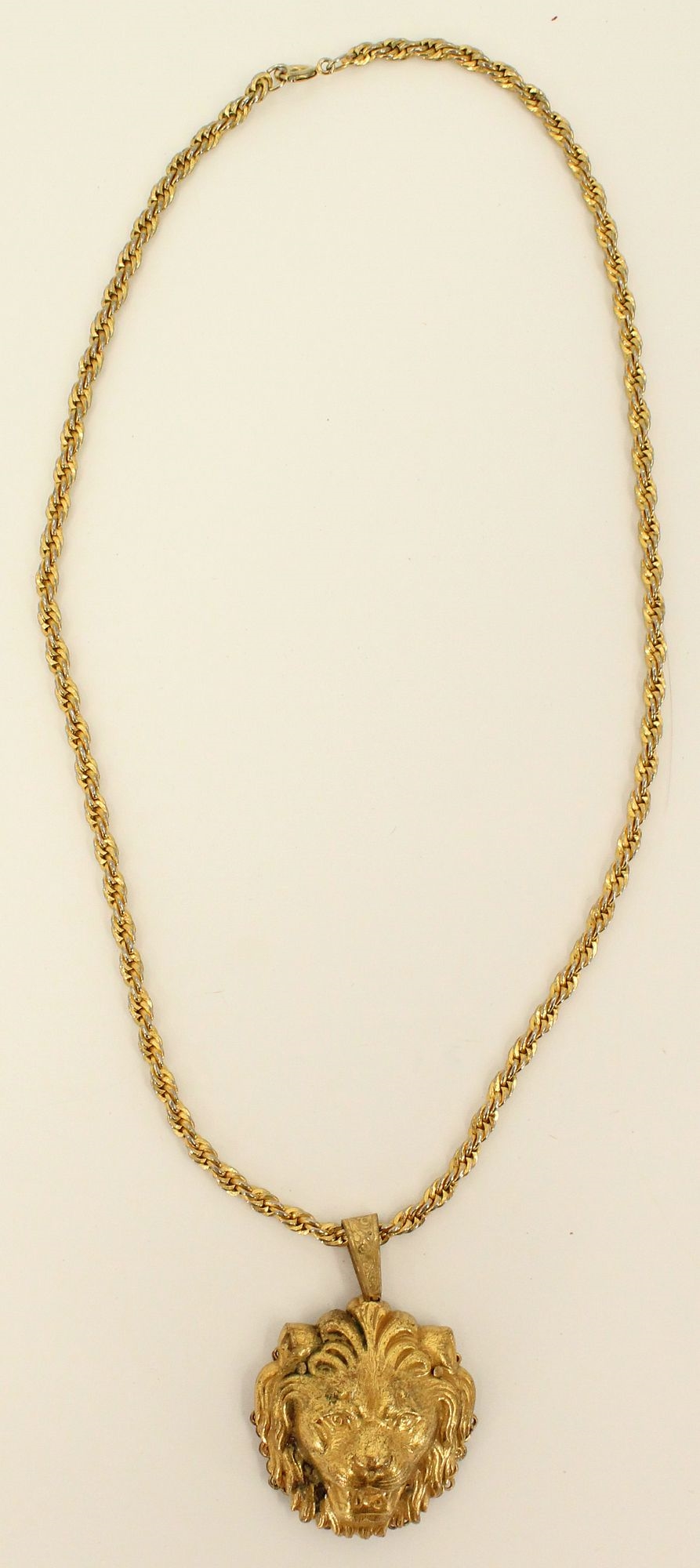 MIRIAM HASKELL | Vintage Miriam Haskell Necklace (1920) | MutualArt