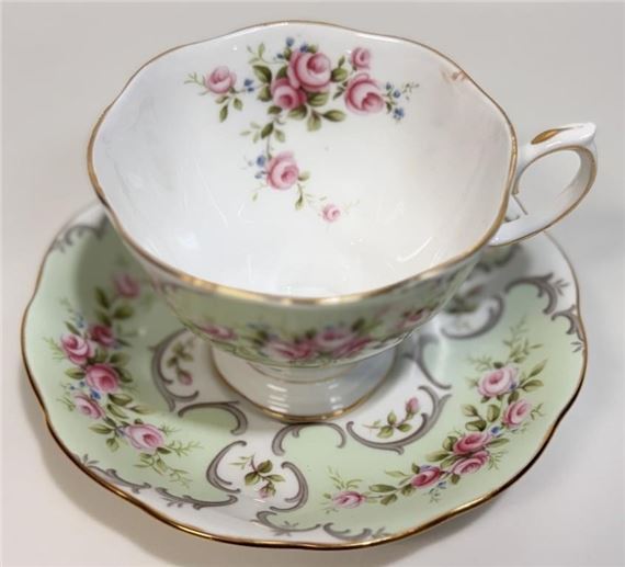 Royal Albert | PRETTY ROYAL ALBERT SIMONE CUP & SAUCER | MutualArt