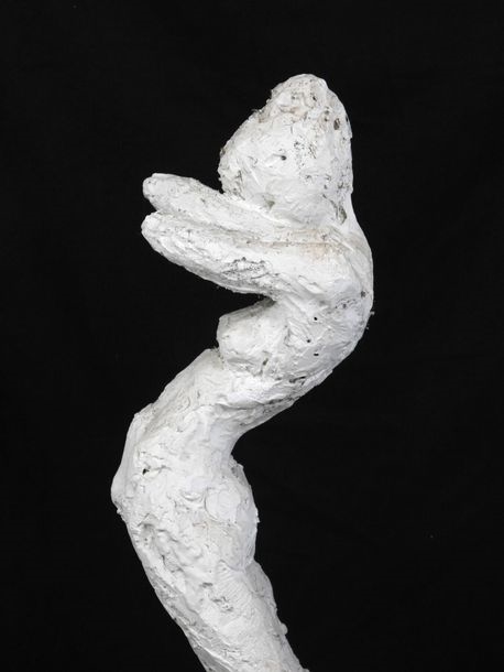 François Lemaire | Stéphanie standing, pelvis forward, arms crossed ...