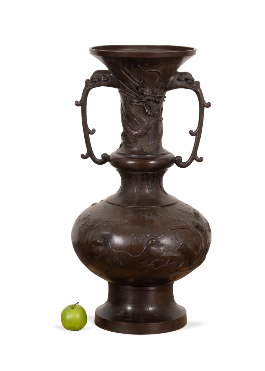 W. Scott Smith | CHINESE ARCHAIC STYLE BRONZE VESSEL | MutualArt