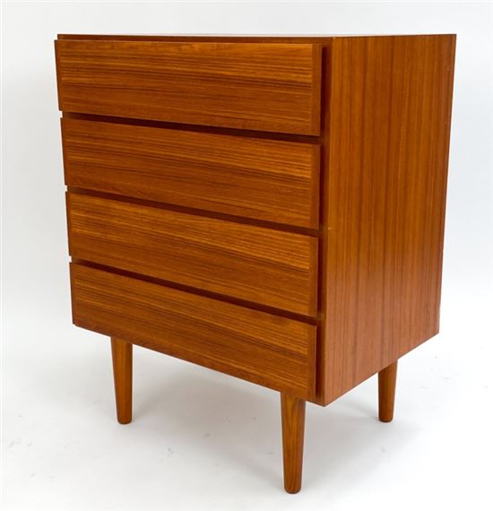 Gunni Omann | GUNNI OMANN FOR OMANN JUN MODEL NO. 60 TEAK CHEST (Circa ...