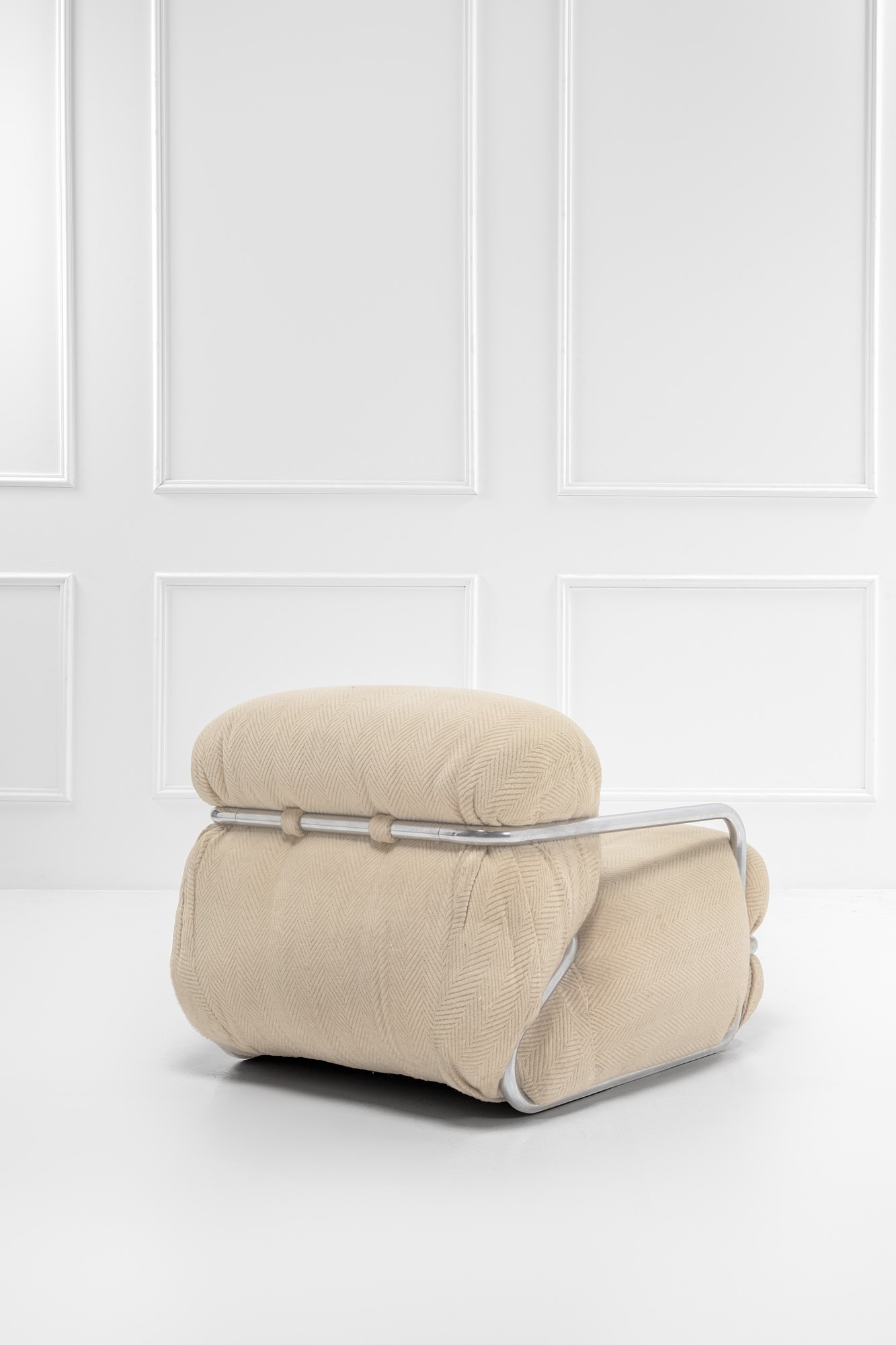 Mario Sabot | Due poltrone (1970) | MutualArt