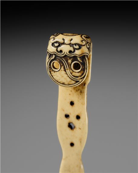 Ozaki Kokusai | HASAMI ANTLER NETSUKE | MutualArt