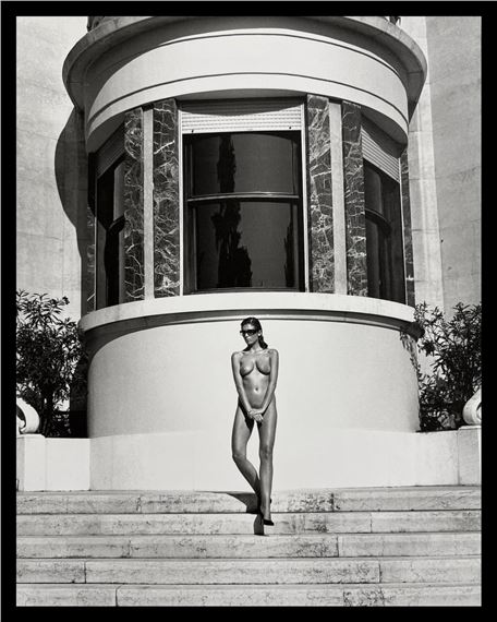 Helmut Newton | HELMUT NEWTON, BIG NUDES, 1981 - 4 (1981) | MutualArt