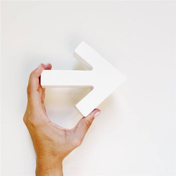 Alexandra Cabral | 1 Artworks at Auction | MutualArt