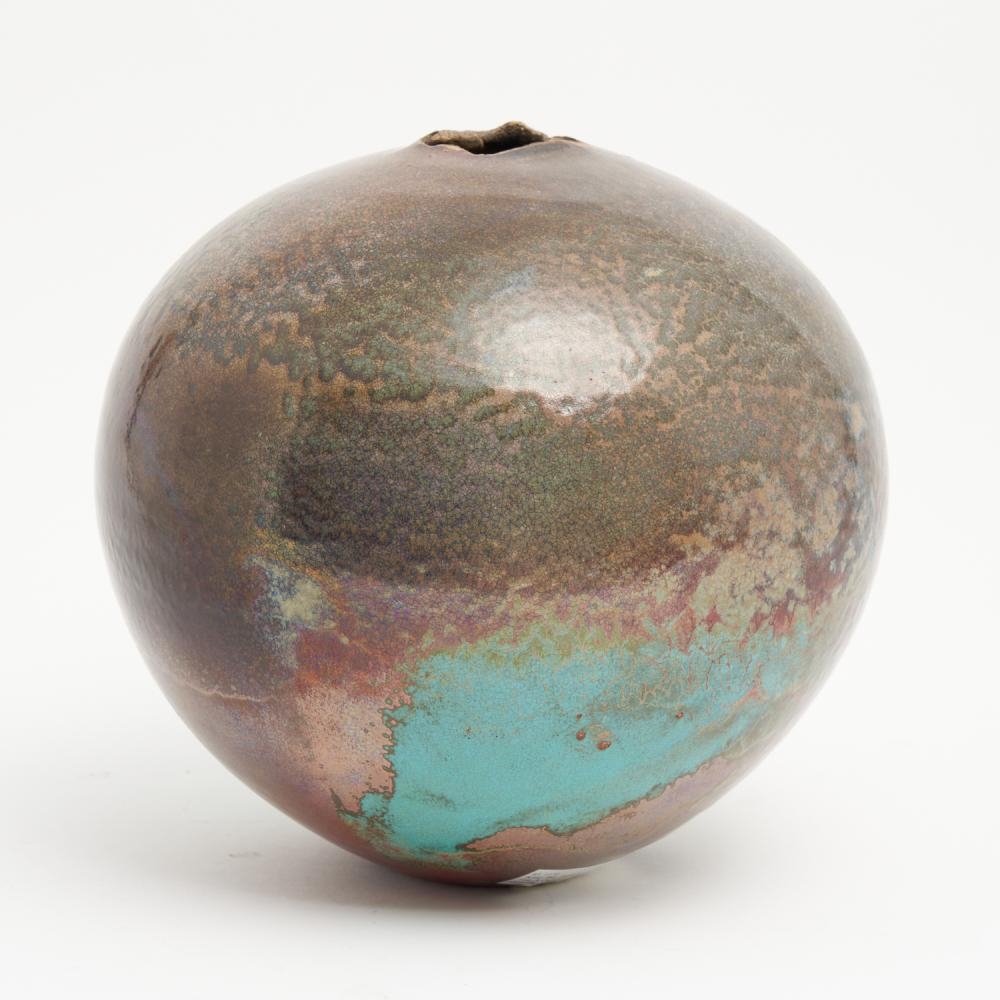 Ray Rogers | A SPHERICAL POTTERY VASE BY RAY ROGERS H.26CM | MutualArt
