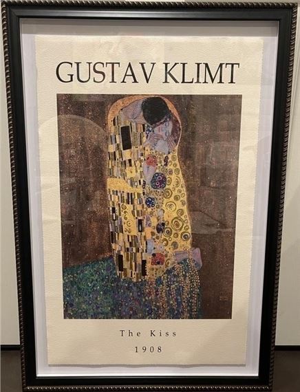 Gustav Klimt | The Kiss | MutualArt