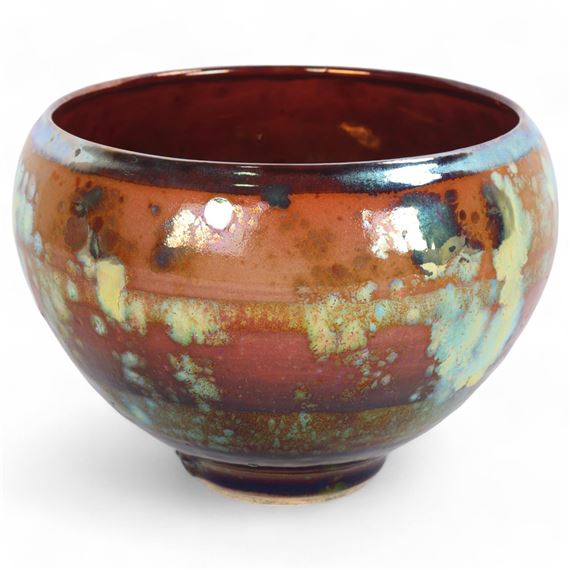 Sutton Taylor | an earthenware studio pottery bowl | MutualArt