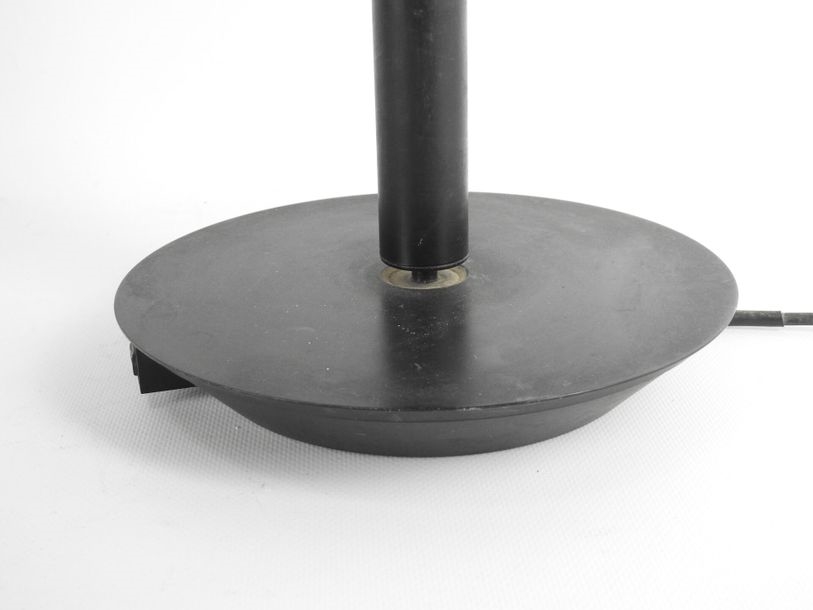 Carlo Forcolini | for Artemide : Nestor counterweight lamp in | MutualArt