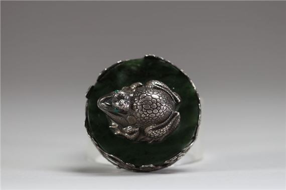 Carl Fabergé | Silver frog on nephrite base (19th Century 20th Century ...