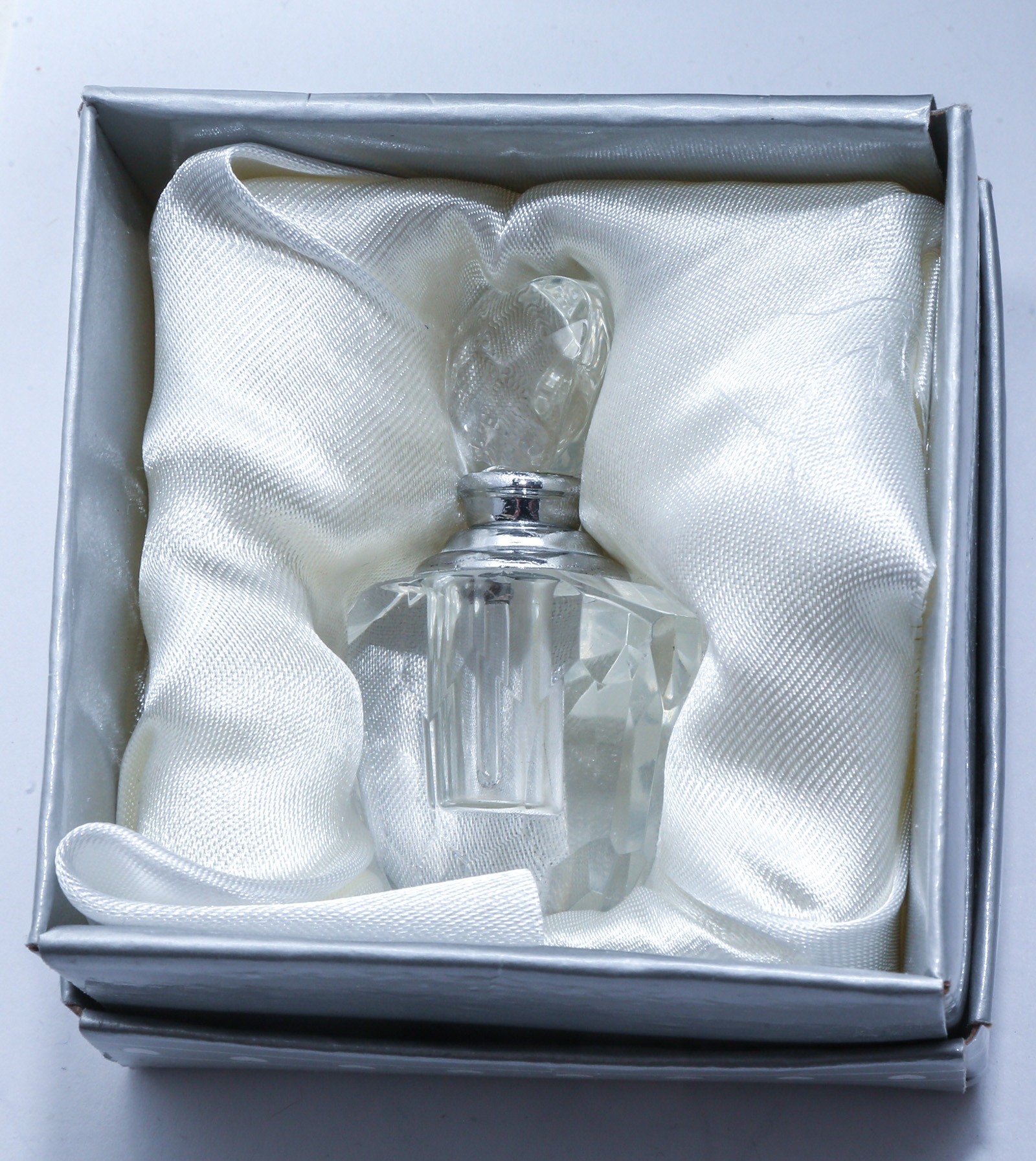 Swarovski | A Swarovski Crystal Train Set | MutualArt