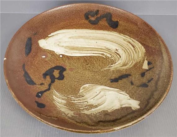 Warren MacKenzie | Large Warren Mackenzie platter with swipe design ...