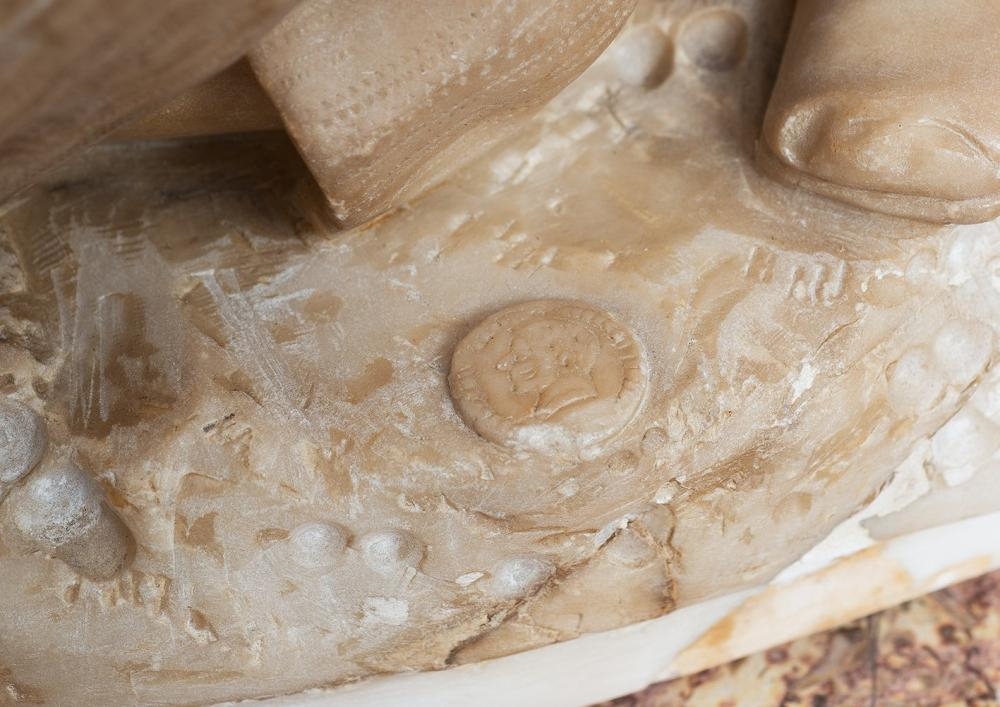 State | Ancient alabaster sculpture 19th century (19th Century) | MutualArt