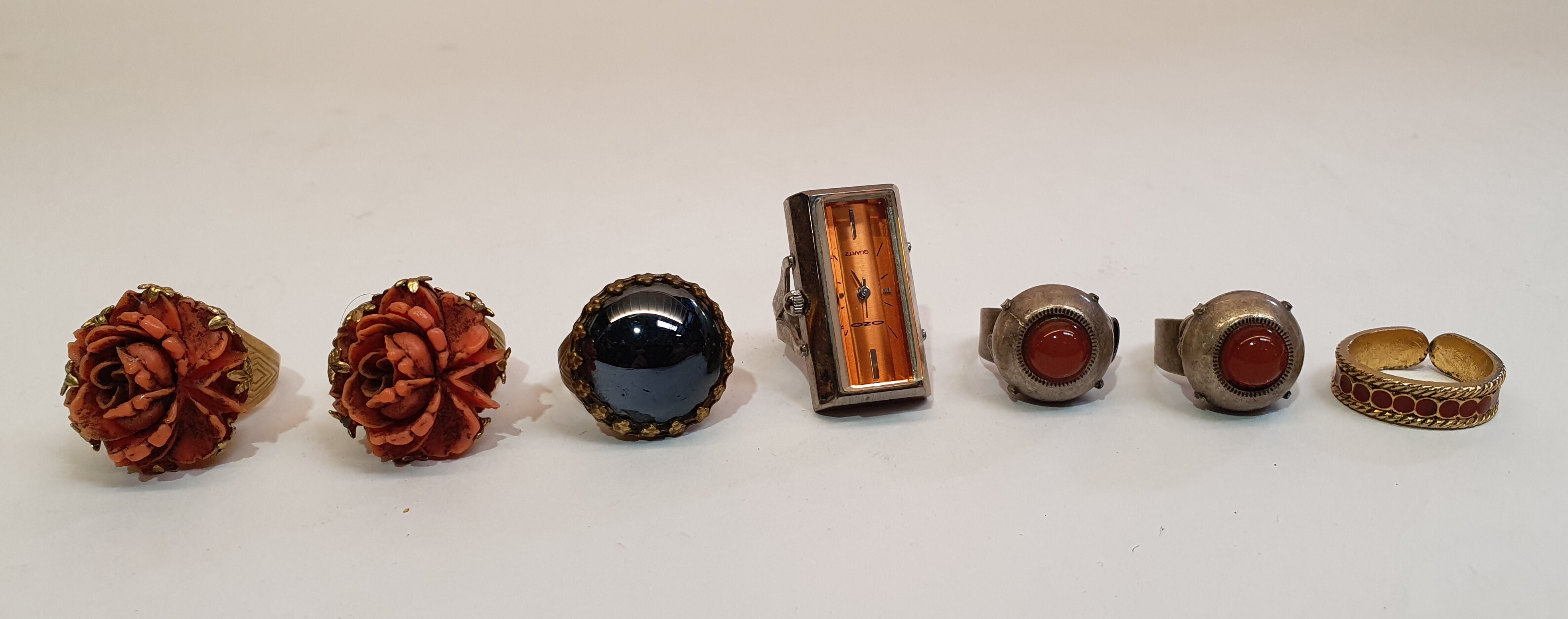 SEVEN | SEVEN VINTAGE COSTUME RINGS | MutualArt