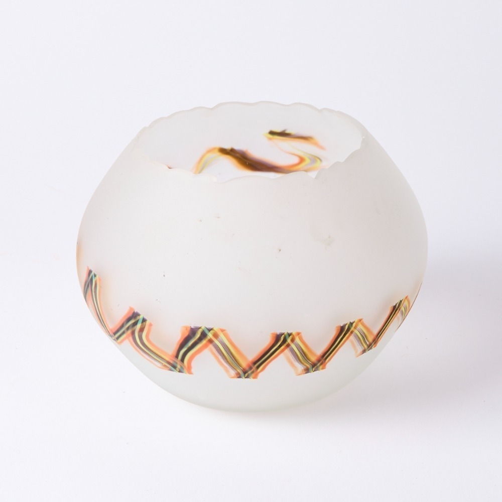 Garry Nash | A Garry Nash Clear Glass Vase with Wavy Motif | MutualArt