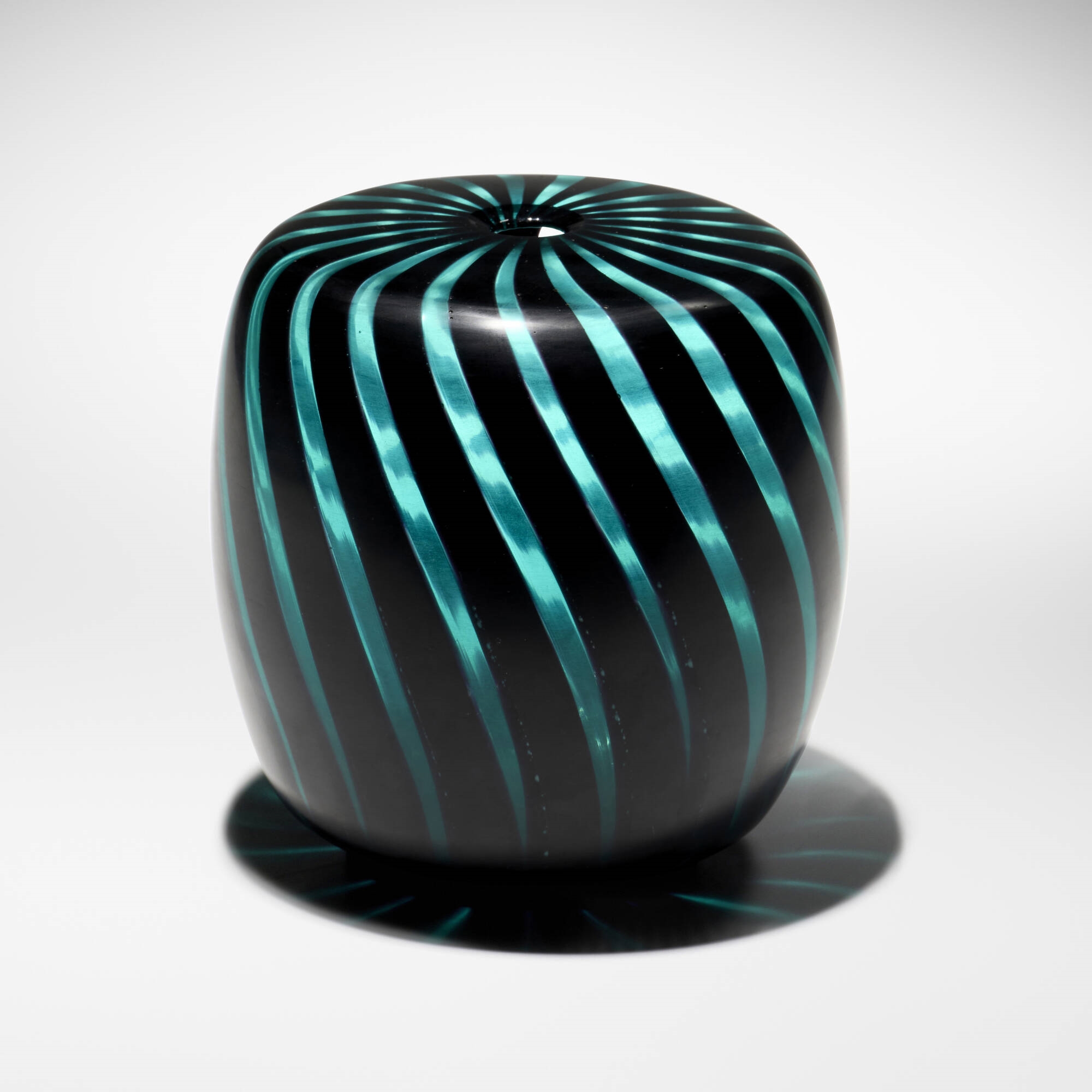 Yoichi Ohira | Natsume vase (1998) | MutualArt