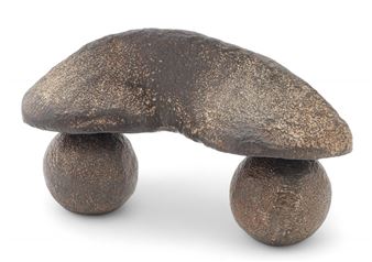 Lisa Hoke | 13 Artworks at Auction | MutualArt
