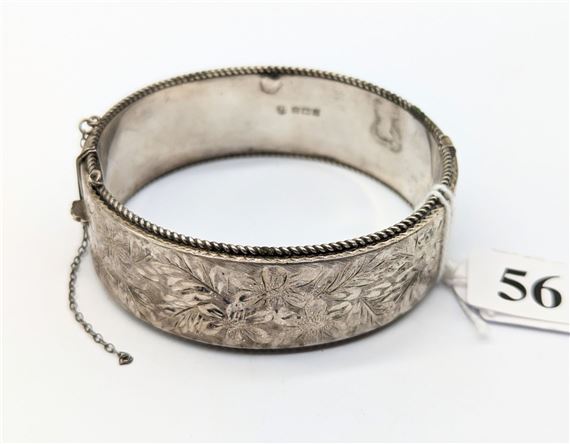 Peter & Ann Bateman | STERLING SILVER BANGLE | MutualArt