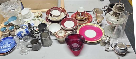 Silver | Collection of sundries incl. crystal | MutualArt