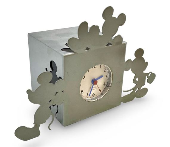 Michael Graves | 99 Michael Graves Mickey Mouse Silhouette Clock ...