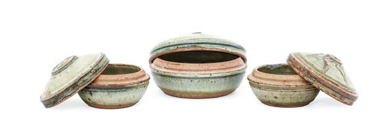 Richard Batterham | A Stoneware Box and Cover | MutualArt