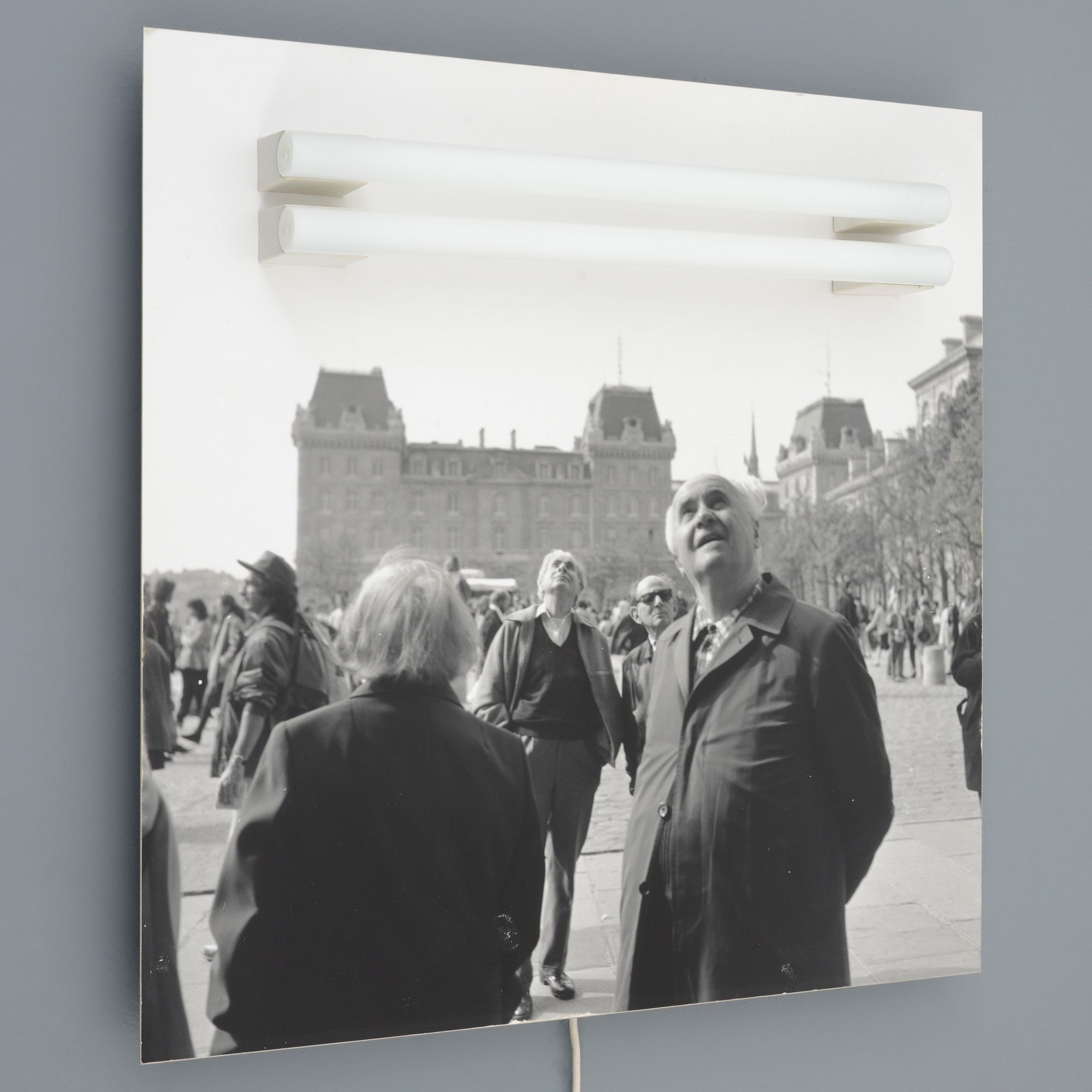 Jon Kessler | Jon Kessler Illuminated Sculpture (1991) | MutualArt