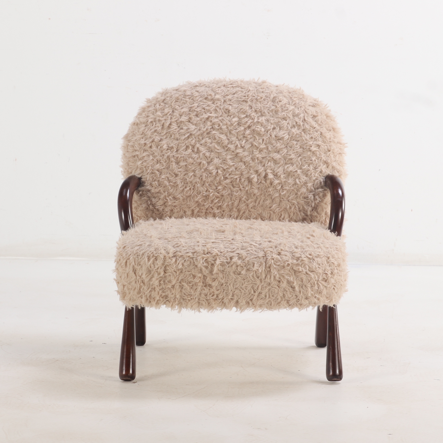 Jean Royère | Pair lounge chairs in the manner | MutualArt